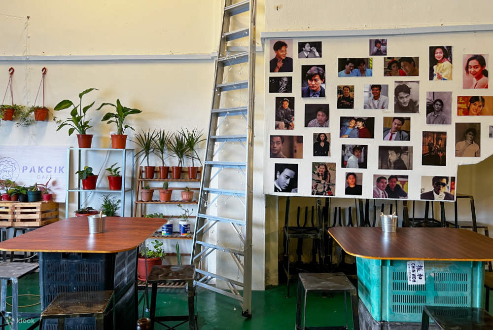 Pak Cik Cafe in Kepong